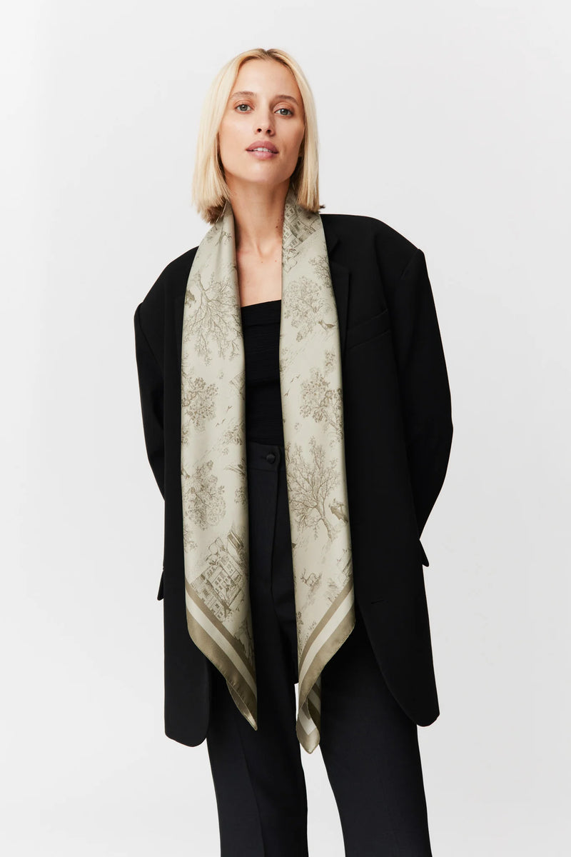 Silk Scarf Valentine Matcha – TheStorebySchneeweiss